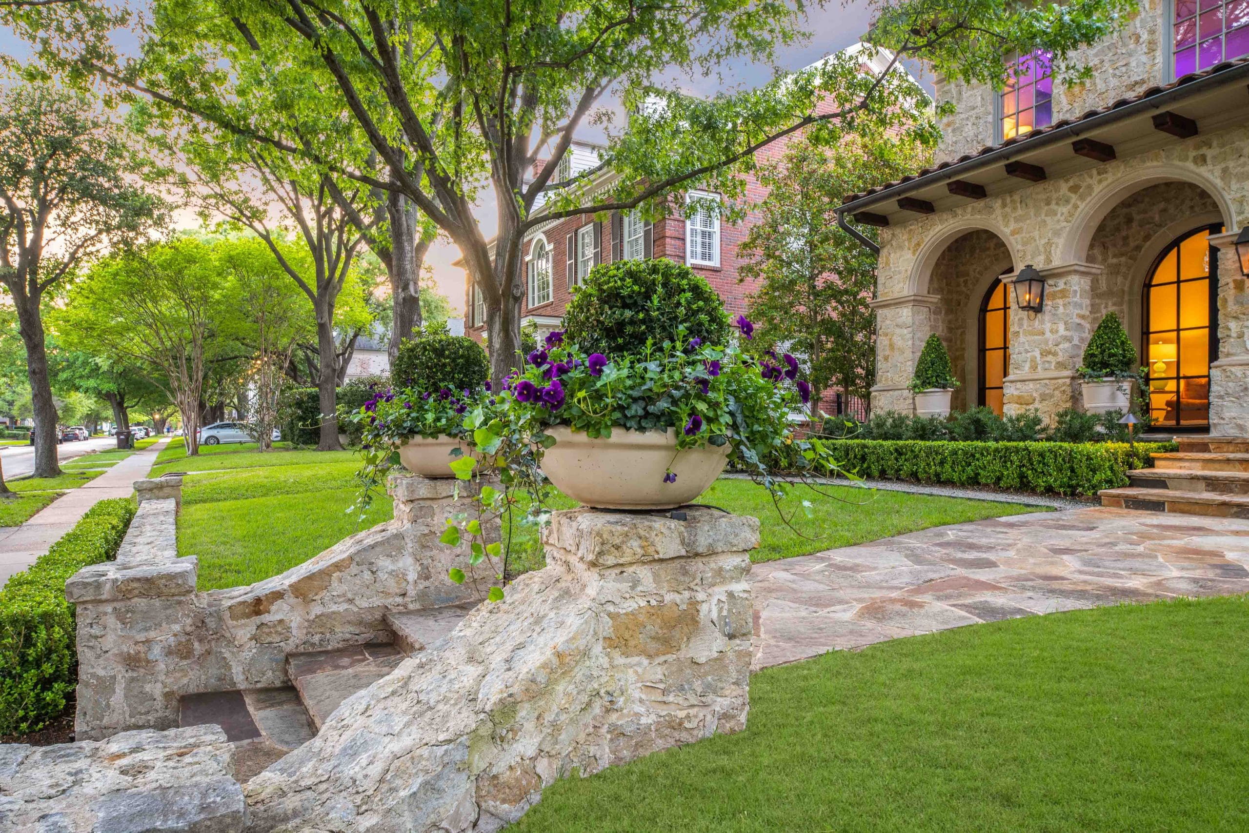 The Goldenchild | High-end landscapers in Dallas